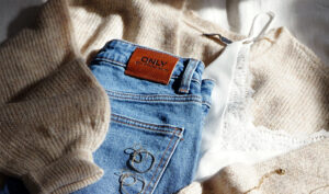 Style Oversize : définition, tendances, tenues et inspirations